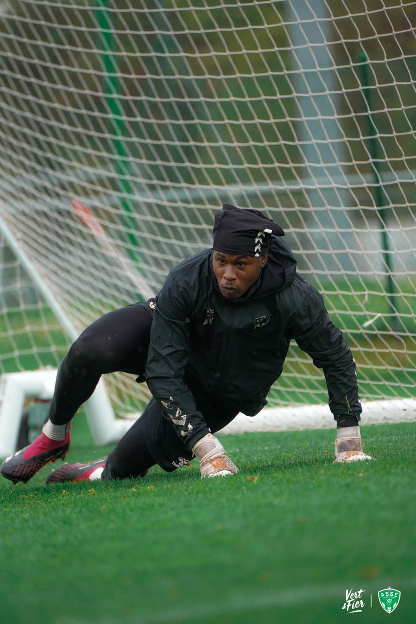 Touré Issiaka - Fiche : infos, stats, photos